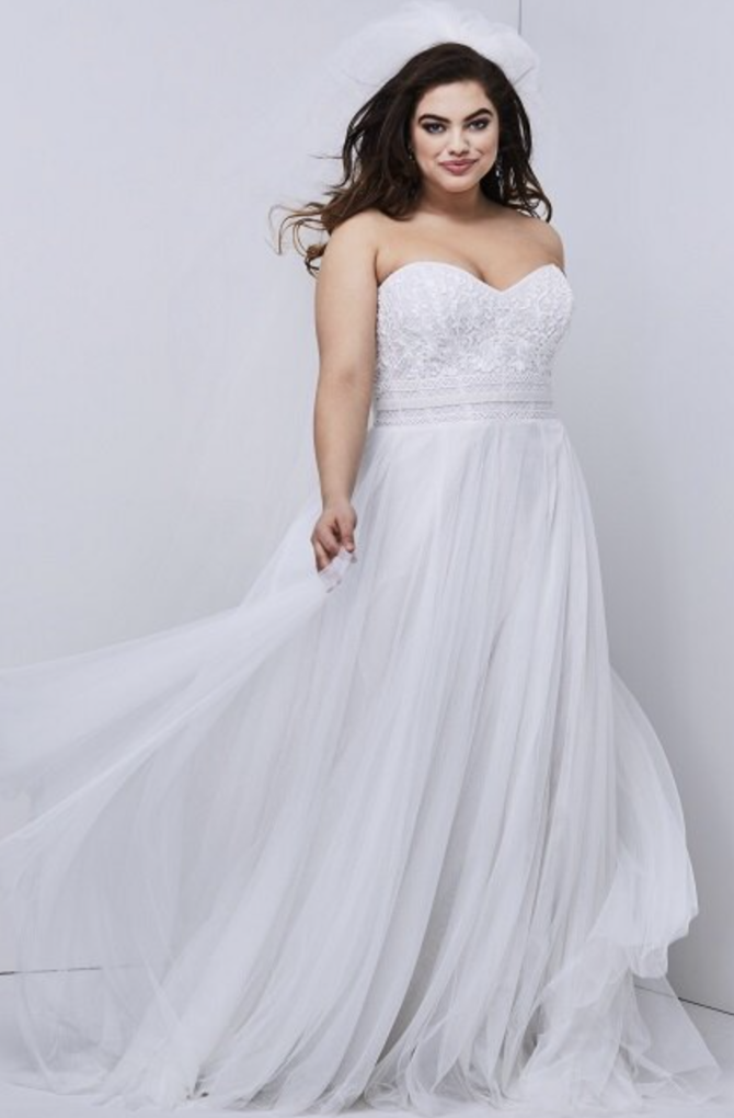 Consignment Gowns | Dearly Consignment Bridal - Selah 19715 Wtoo ...